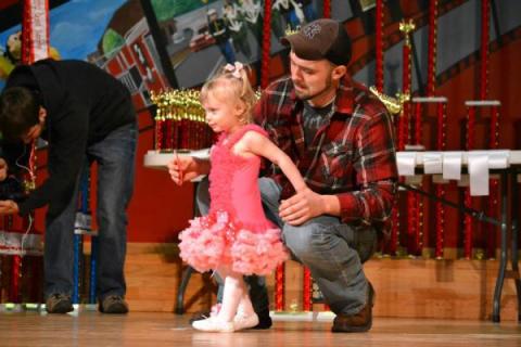 [Pics] Leah Messer, Corey Simms’ Twins Aliannah, Aleeah In 1st Beauty ...