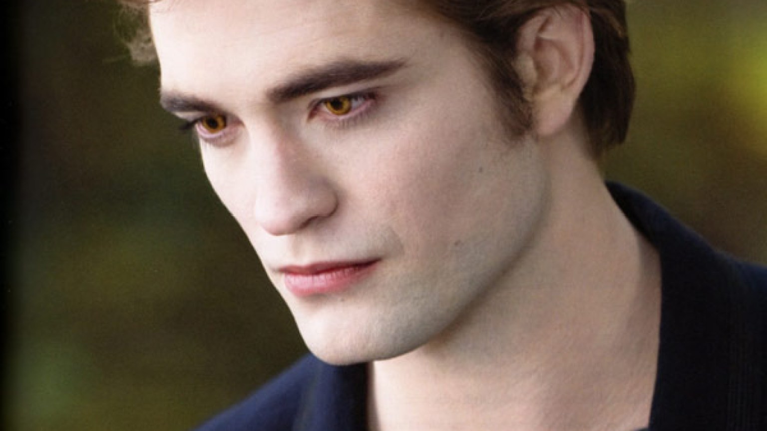 Robert Pattinson On ‘Twilight’ — He’s Happy It’s Over – Hollywood Life