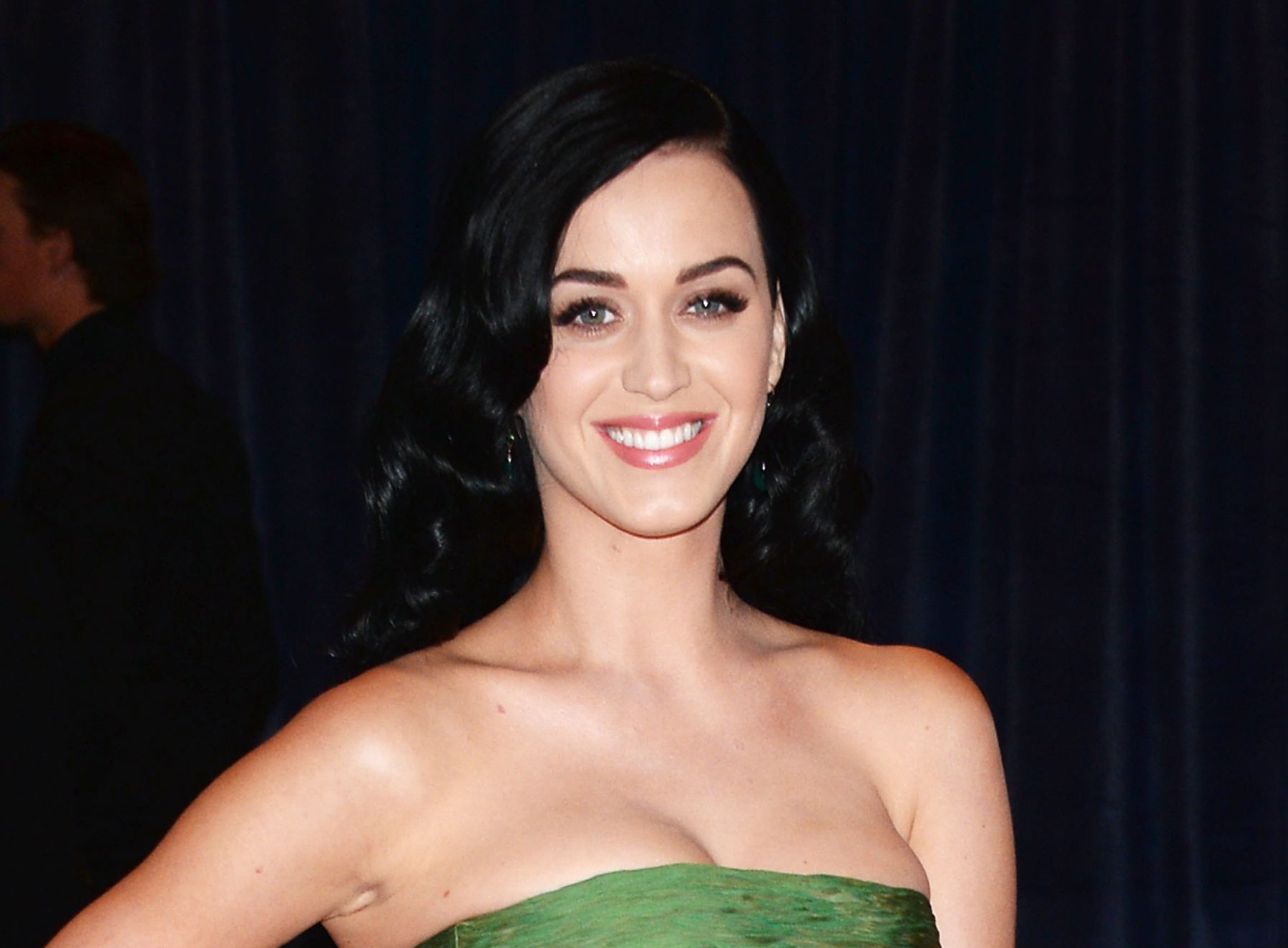 Katy Perry ‘VOGUE’ PICS — See Her Stunning July 2013 Shoot – Hollywood Life