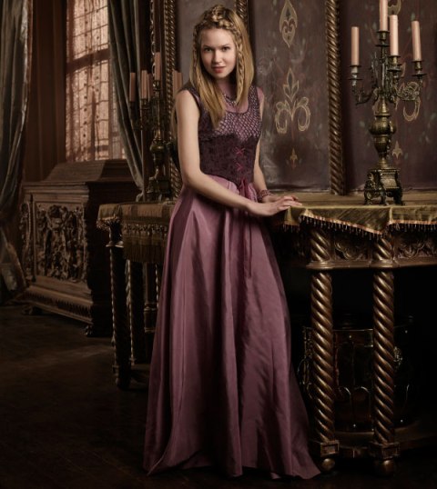 [PICS] ‘Reign’ — Photos Of The CW’s New Series – Hollywood Life