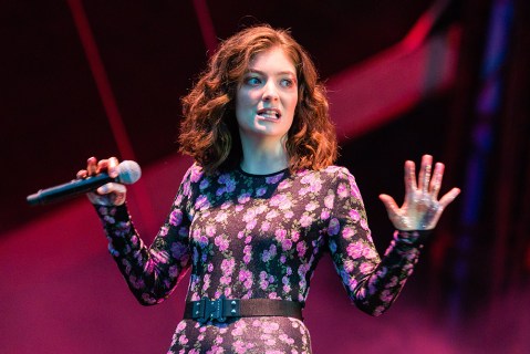 Lorde — Photos Of The New Zealand Singer – Hollywood Life