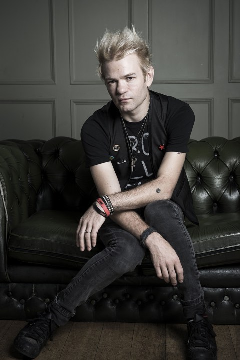 [PHOTOS] Deryck Whibley Pics — Sum 41 Lead Singer Hospitalized ...