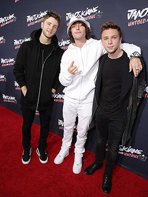 [PICS] Emblem3 – Hollywood Life