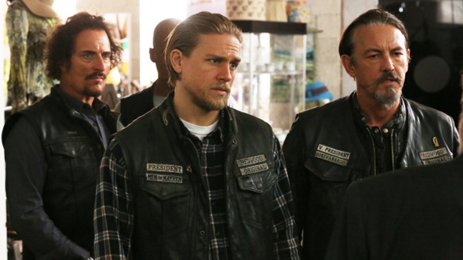 ‘Sons Of Anarchy’: Jax Kills Gemma (And Unser) — Season 7 Episode 12 ...