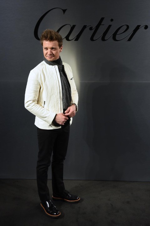 Jeremy Renner: Photos of the Marvel Actor – Hollywood Life