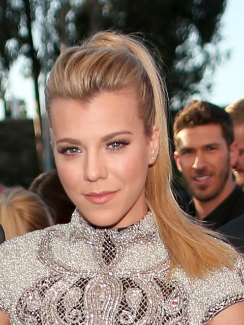 [PICS] 2015 Grammy Awards Style — Best Hair & Makeup On The Grammy’s ...