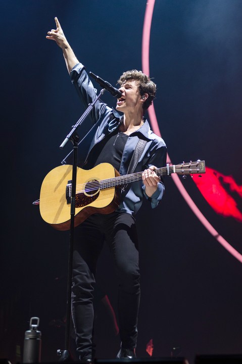 Shawn Mendes: Photos Of The Singer – Hollywood Life