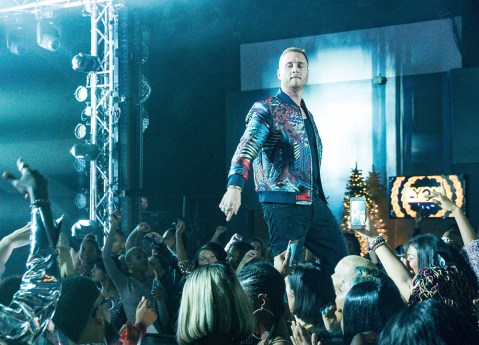 Chester Hanks: Pics – Hollywood Life