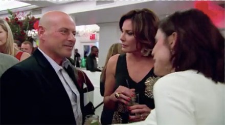 [WATCH] Bethenny Frankel’s Assistant Reveals She Carries Around Her ...