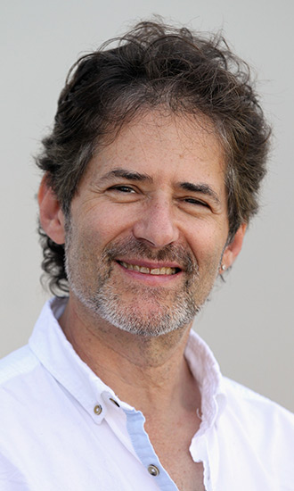 James Horner Celebrity Profile – Hollywood Life
