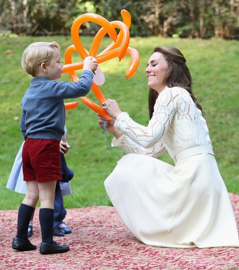 Kate Middleton & Prince George: See Pics Of Royal Mom & Son – Hollywood ...