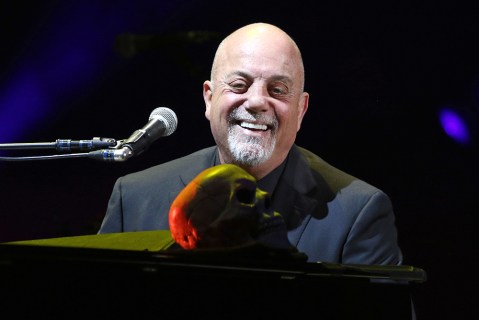 Billy Joel: Photos Of The ‘Piano Man’ Singer – Hollywood Life