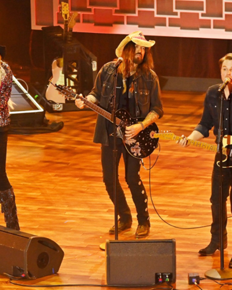 Billy Ray Cyrus’ Health: What’s Going on With the Country Singer ...