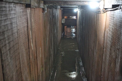 El Chapo’s Hideout Pictures: See His Safe House’s Secret Door Tunnels ...