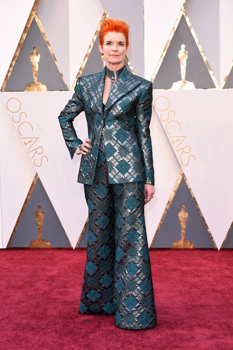 Bad Dresses At Oscars: See Photos Of Worst Looks Of All Time ...