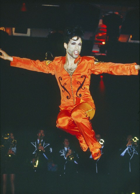 [PICS] Prince’S Style — See The Late Legend’s Most Iconic Outfits ...