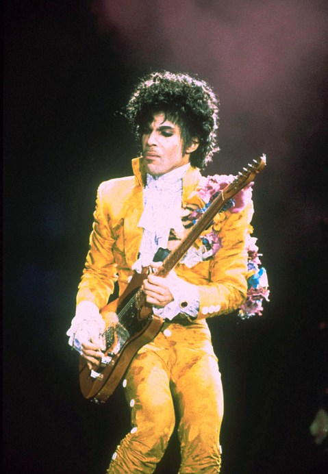 [PICS] Prince’S Style — See The Late Legend’s Most Iconic Outfits ...