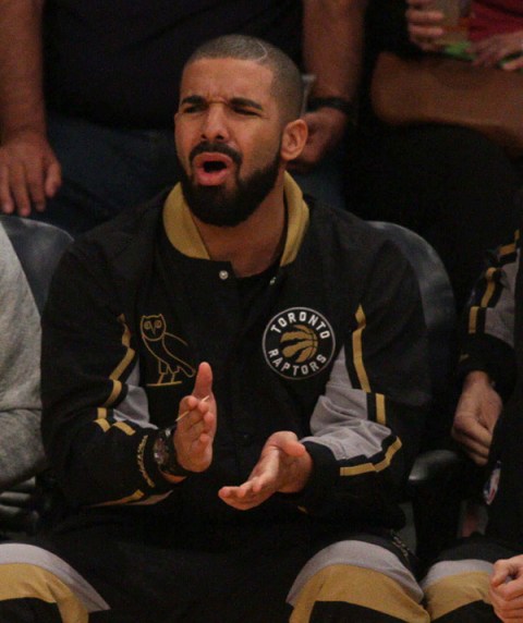 [PHOTOS] Drake Cheering On Toronto Raptors — See Pics – Hollywood Life