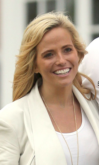 Amy Mickelson Celebrity Profile – Hollywood Life