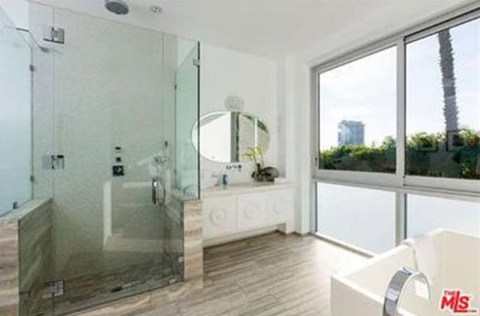 [PHOTOS] Harry Styles’ Mansion In Hollywoo — Pics Of His New $6.8 ...