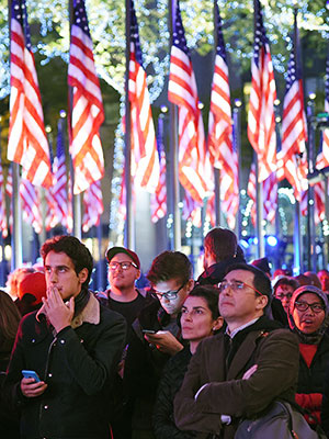 Election Night 2016: Pics Of Rallies, Polls & More – Hollywood Life