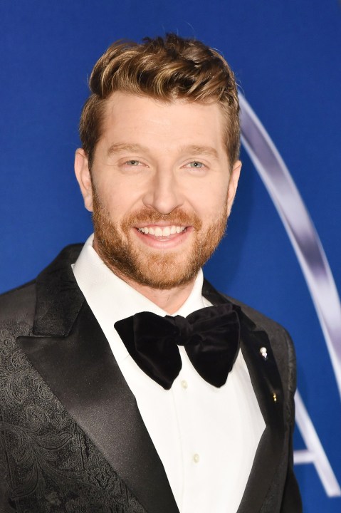 Brett Eldredge PICS: See The Hunky Country Singer – Hollywood Life