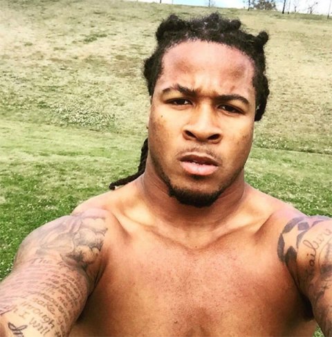 Devonta Freeman — See His Hottest Pics – Hollywood Life