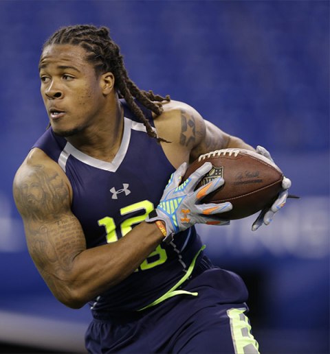 Devonta Freeman — See His Hottest Pics – Hollywood Life