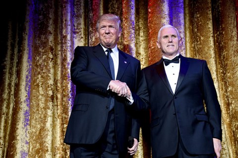 [PHOTOS] Donald Trump’s Handshakes — Pics – Hollywood Life