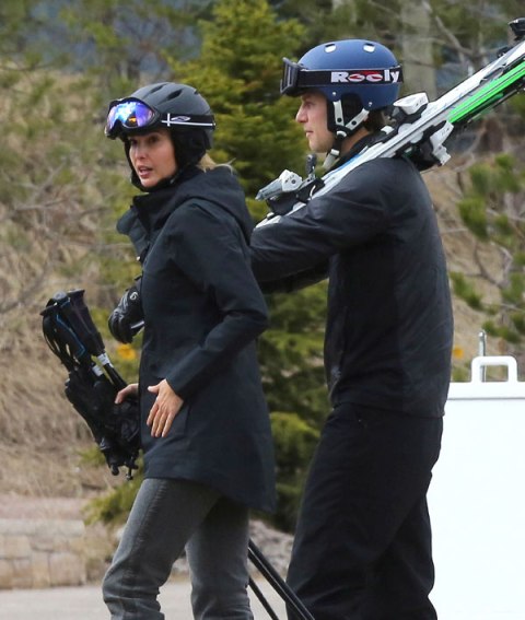 [PICS] Ivanka Trump’s Family Ski Trip To Aspen — See Their Vacation ...