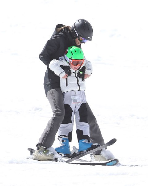 [PICS] Ivanka Trump’s Family Ski Trip To Aspen — See Their Vacation ...