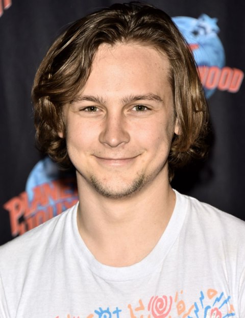 [PHOTOS] Logan Miller PICS: See The Latest Of ‘The Walking Dead’ Star ...