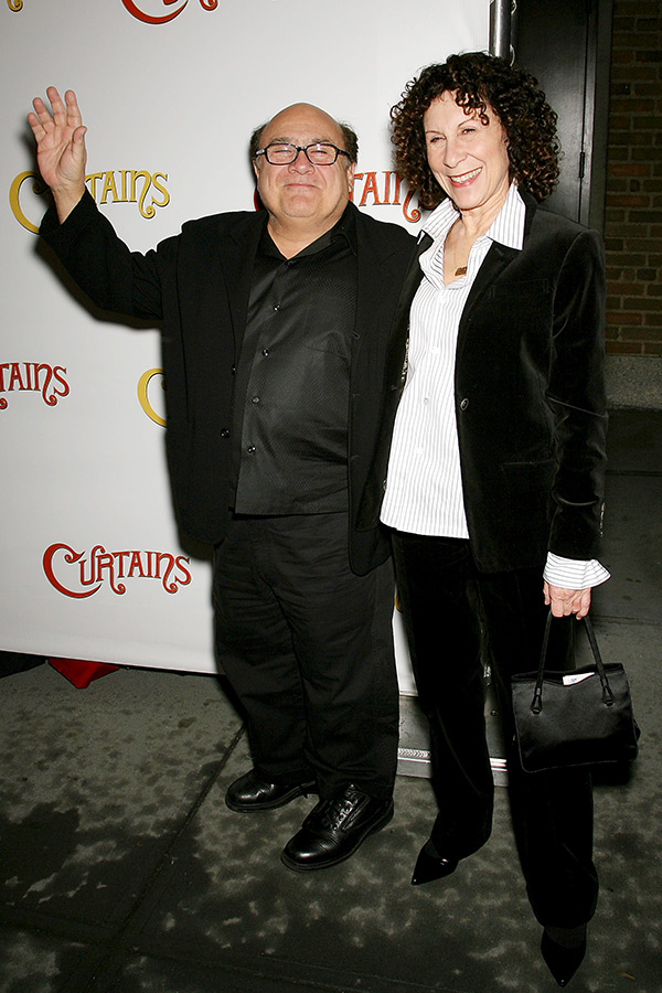 [PICS] Danny DeVito & Rhea Perlman: Photos Of The Longtime Couple ...