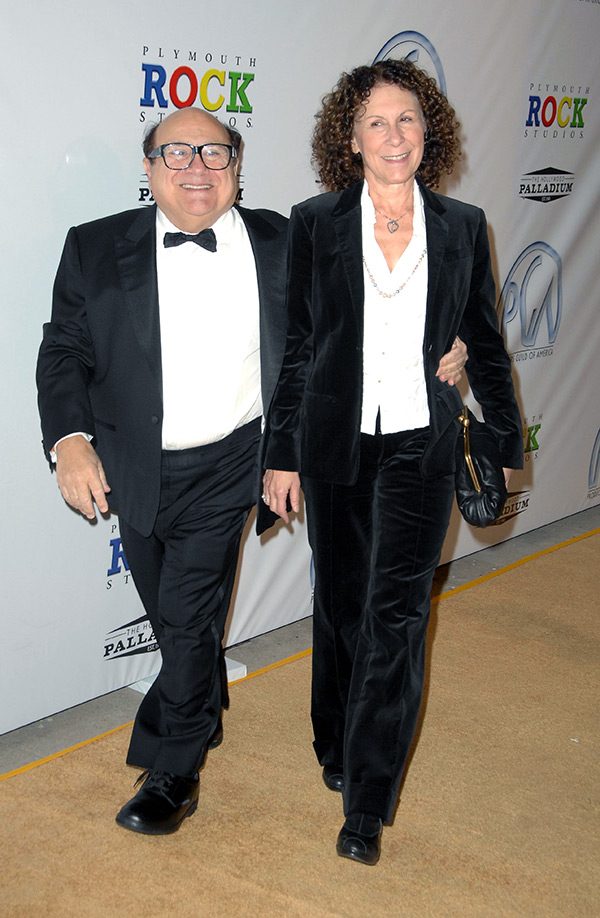 [PICS] Danny DeVito & Rhea Perlman: Photos Of The Longtime Couple ...