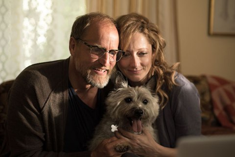 [PHOTOS] ‘Wilson’: Pics From The Woody Harrelson Film – Hollywood Life