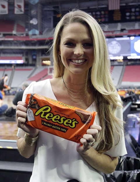 [PICS] Allie LaForce: Photos Of The Sports Anchor – Hollywood Life