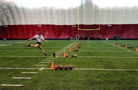 [PICS] Becca Longo: Photos Of The Female Football Player Making History ...