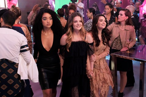 [PICS] ‘The Bold Type’: Photos Of The New Freeform Show – Hollywood Life
