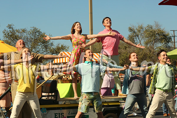 [PICS] ‘The Middle’ New Photos: First Look At Sue & Brad’s Musical ...