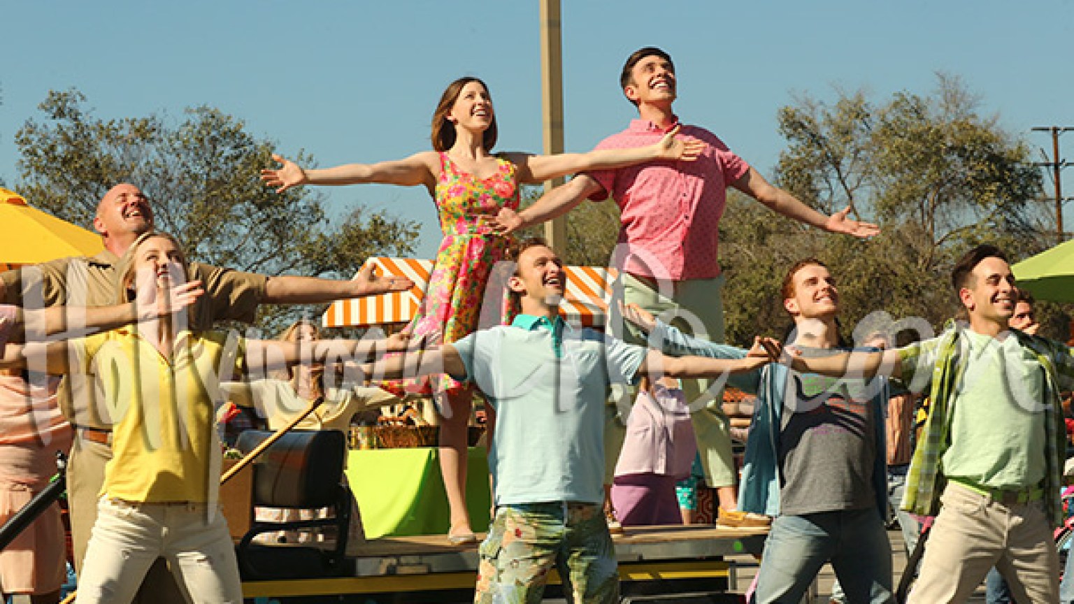 [PICS] ‘The Middle’ New Photos: First Look At Sue & Brad’s Musical ...