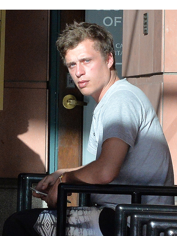 Who Is Conrad Hilton? 5 Things About Paris’s Troubled Brother ...