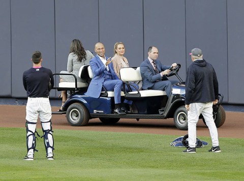 Derek Jeter’s Jersey Retirement Ceremony At Yankees Stadium — Pics ...