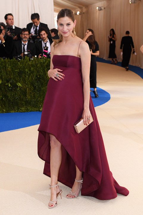 2017 Met Ball Red Carpet Photos — Kendall Jenner & More [PHOTOS ...