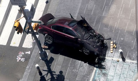 Times Square Crash Photos — Car Hits Pedestrians On Sidewalk ...