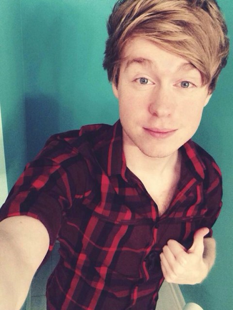 Austin Jones Pictures: See Photos Of Arrested YouTube Star – Hollywood Life