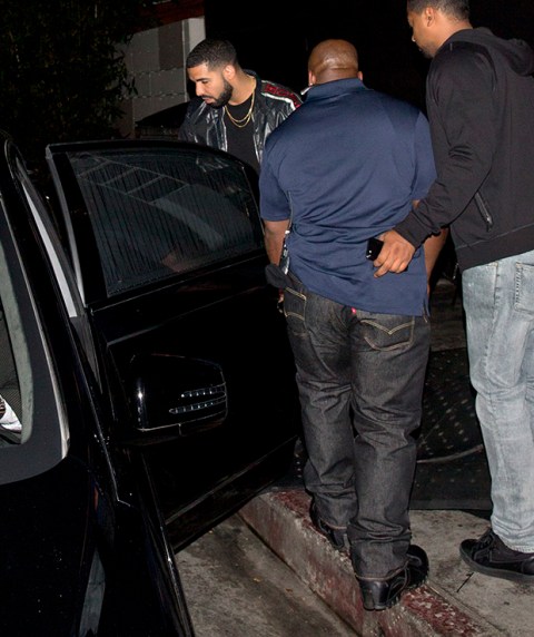 Drake & Bella Hadid Photos: Pics Of The Pair – Hollywood Life