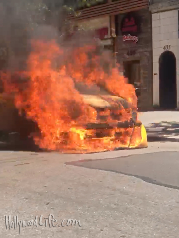Taxi Explosion Pics — See The Damaged Car In NYC – Hollywood Life