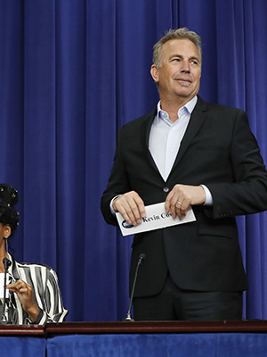 Hollywood’s Hottest Silver Foxes: Photos Of George Clooney & More ...