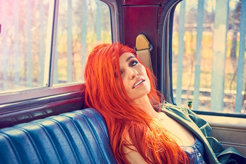 LIGHTS: Singer’s Best Photos – Hollywood Life