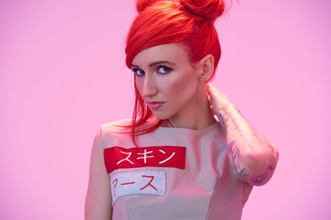 LIGHTS: Singer’s Best Photos – Hollywood Life